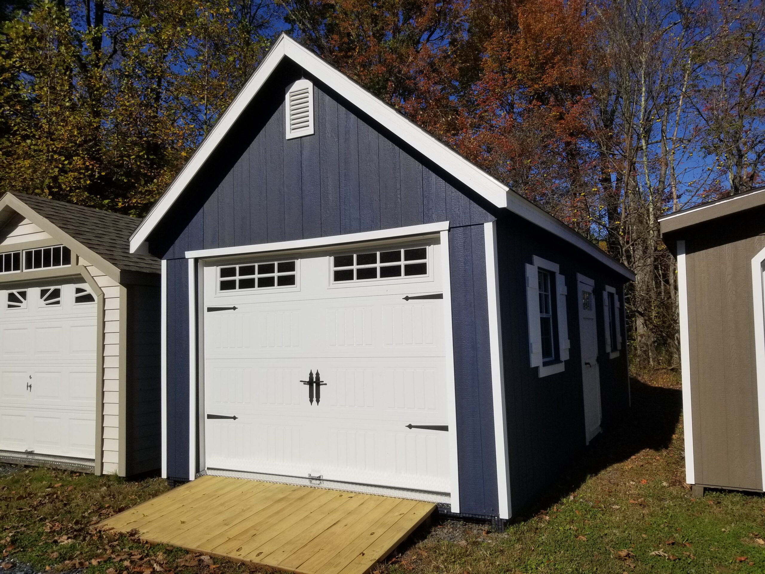 12x24 New England Barn with SmartTec Siding | Lapp Structures